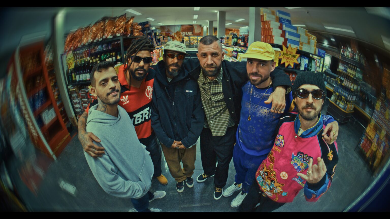 Cone Crew Diretoria retorna em grande estilo e lança novo álbum; ouça ...